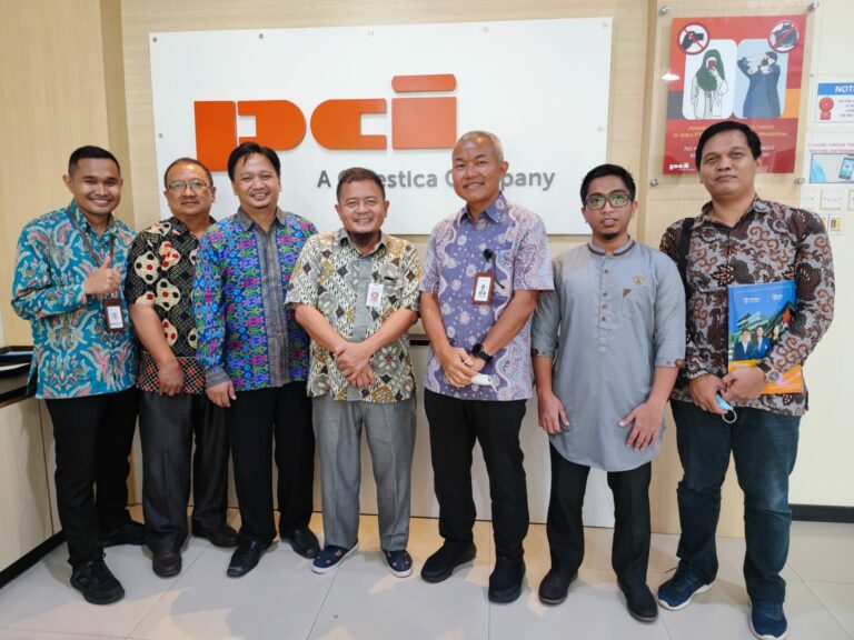 Rektor ITEBA Menandatangani Perjanjian Kerjasama dengan PT PCI ...