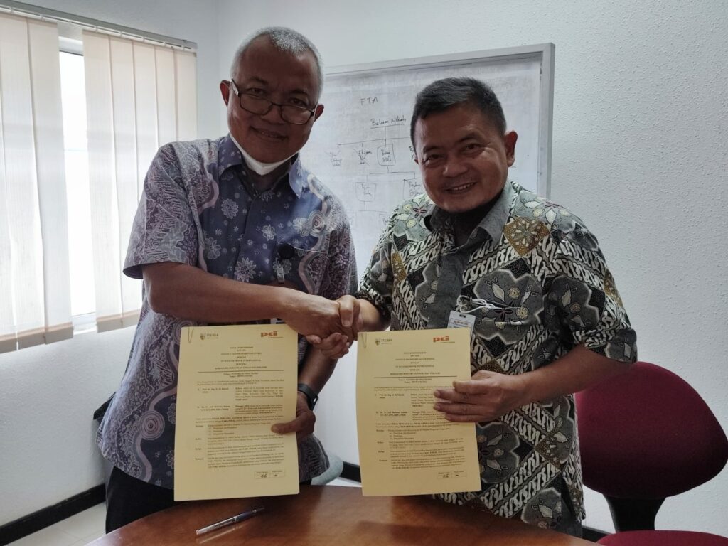 Rektor ITEBA Menandatangani Perjanjian Kerjasama dengan PT PCI ...