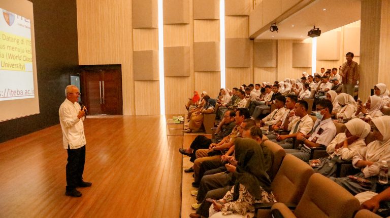 ITEBA Sambut Baik Program Campus Visit Dari SMA Negeri 4 Batam - ITEBA