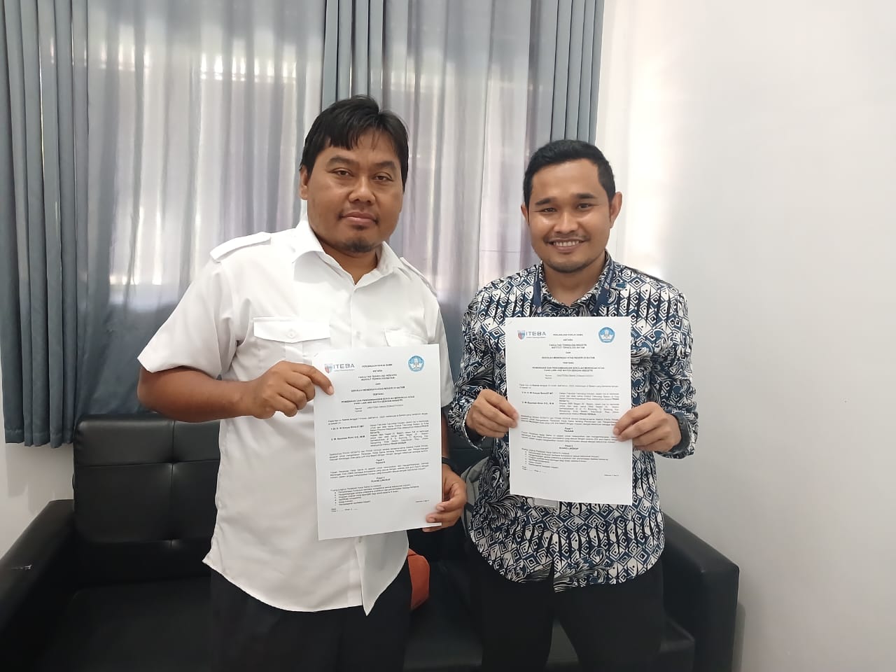 Kolaborasi ITEBA dan SMA 25 Batam: Menggagas Peluang Kerja Sama di ...