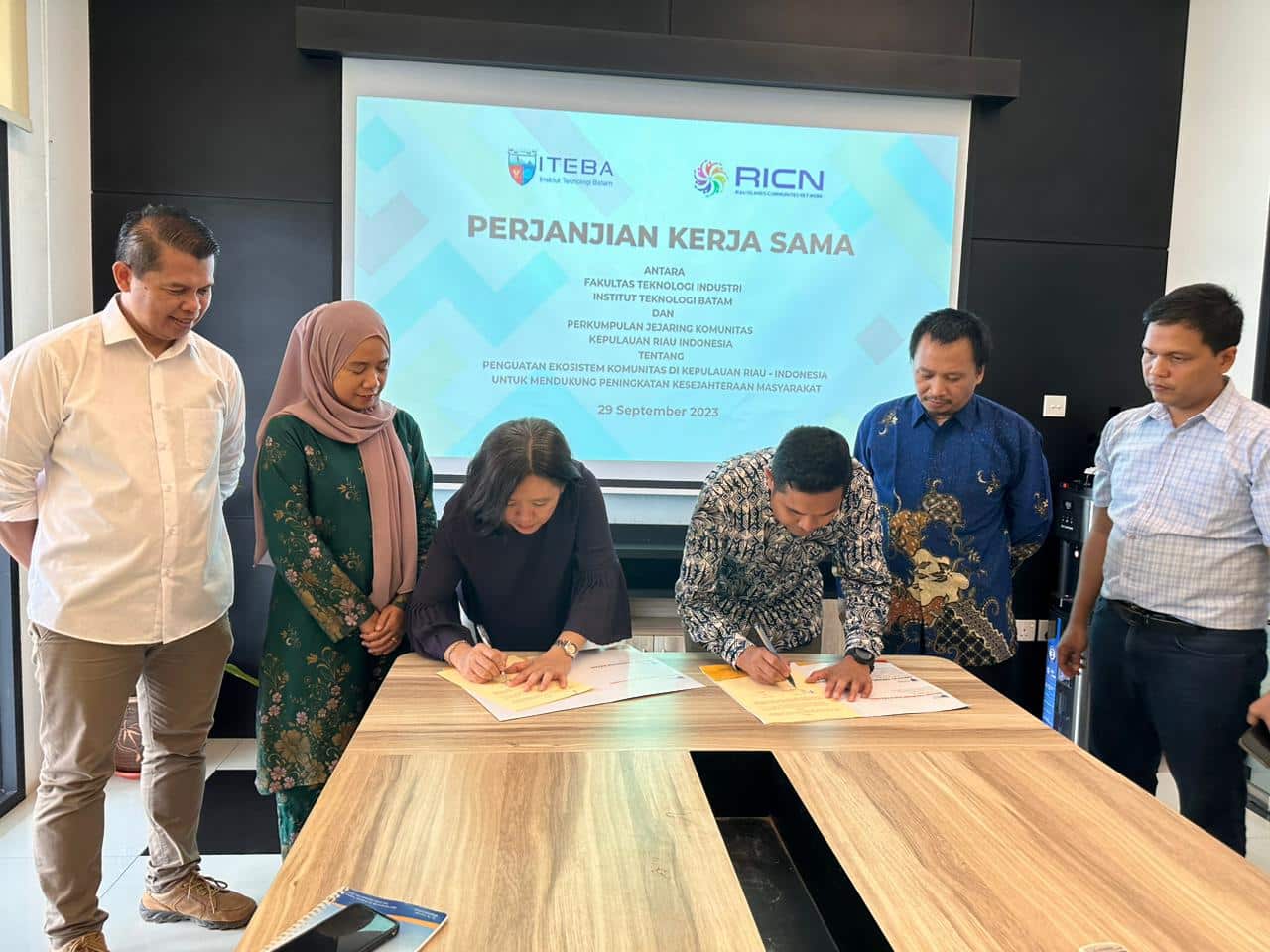 FTID ITEBA dan RICN Menandatangani MoA untuk Future Ready Riau Island ...
