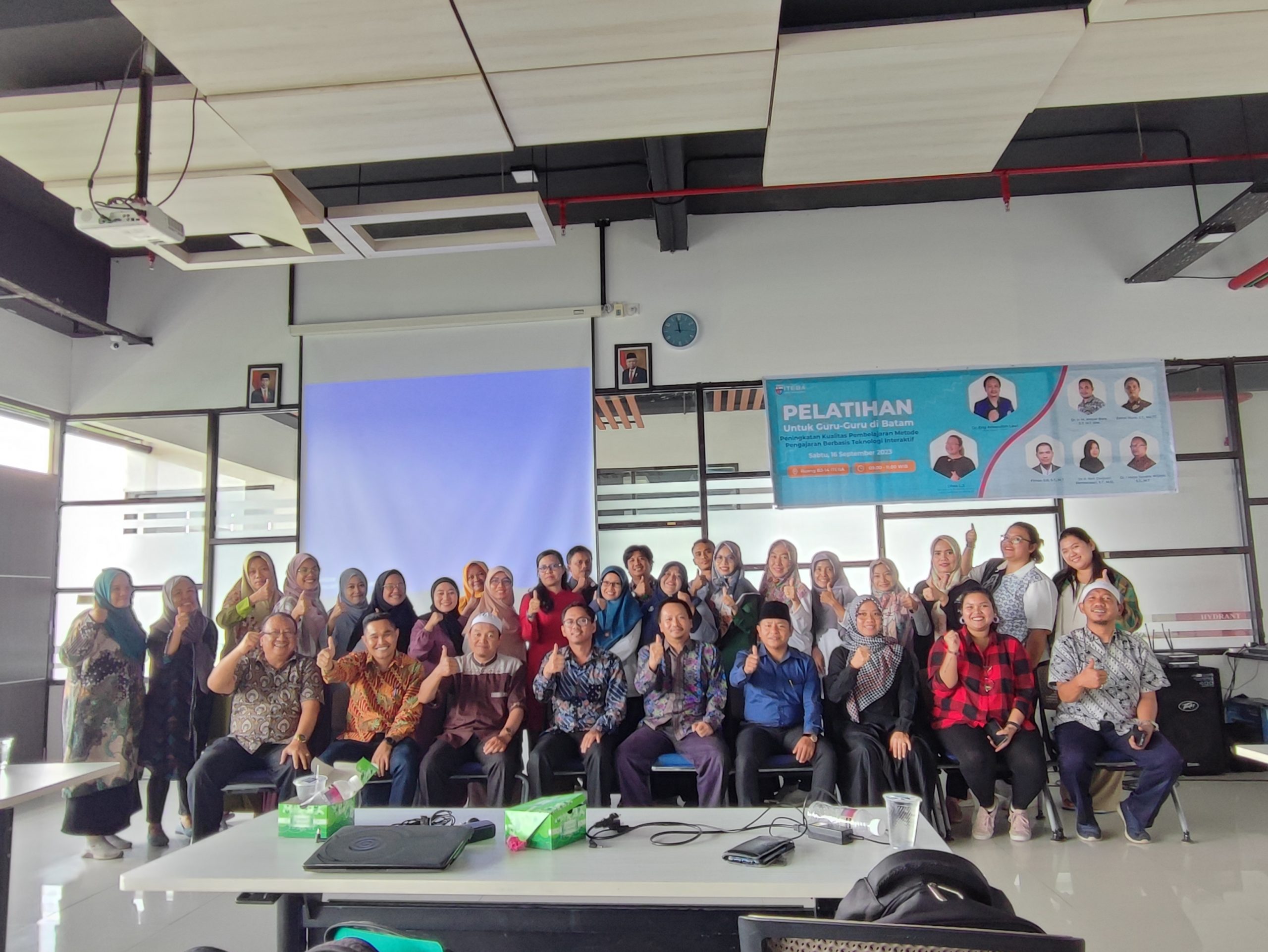 Dosen ITEBA dan Apple Developer Academy @Infinite Learning Mengadakan ...