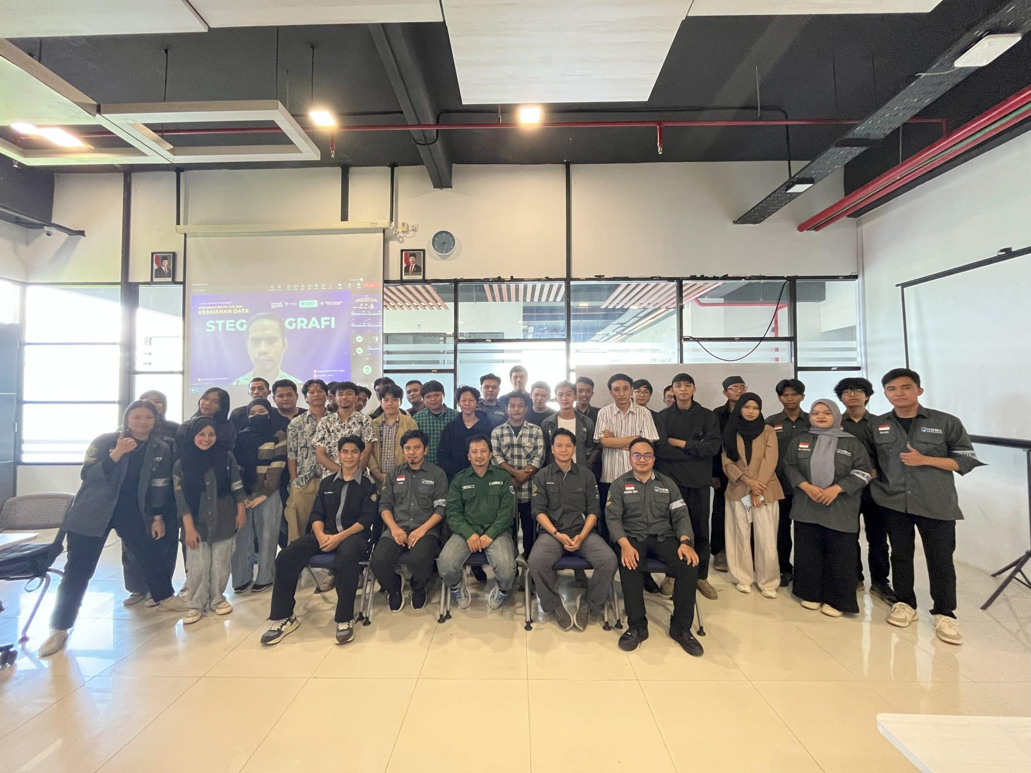 Steganografi dan Ancaman Siber: Workshop HIMATEK ITEBA Kupas Tuntas Isu ...